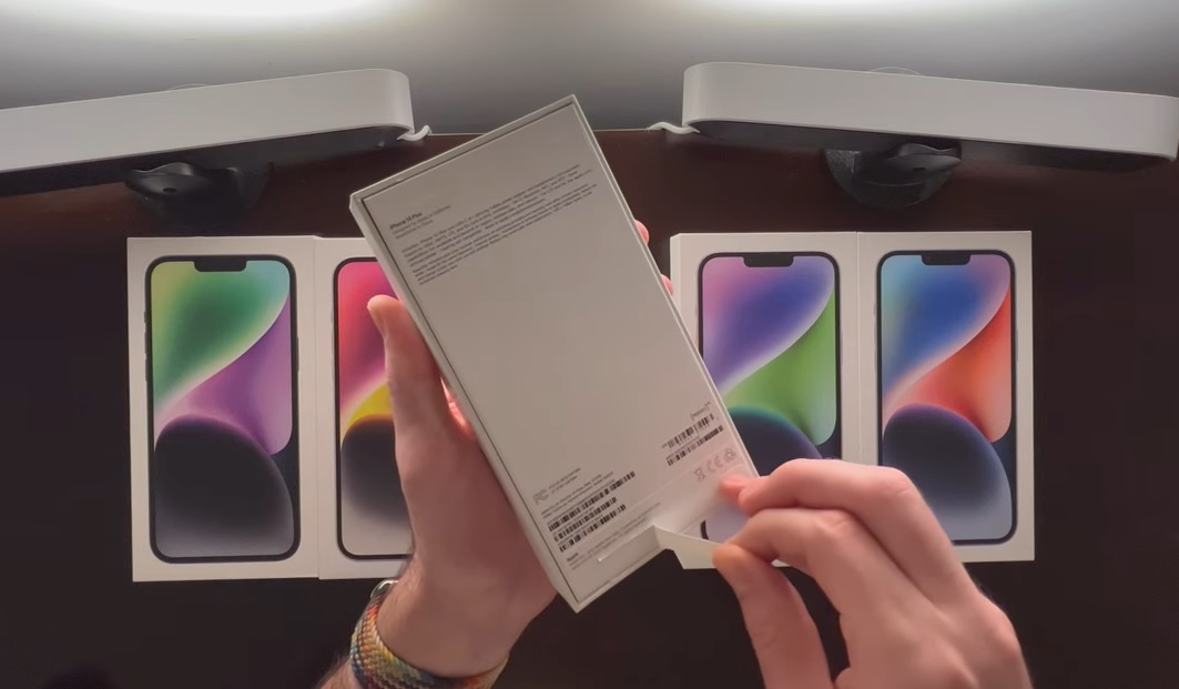Unboxing videos appear one after another before the release of iPhone14 ...